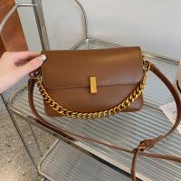 China Large Capacity Chain Tote Crossbody Bag Retro Shoulder Bag 30x20x10 cm for sale