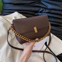 China Large Capacity Chain Tote Crossbody Bag Retro Shoulder Bag 30x20x10 cm for sale