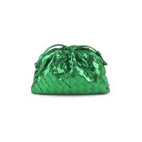 China Hand Woven Genuine Leather Cloud Bag Fashionable Design 30cm Daily Use Crossbody for sale