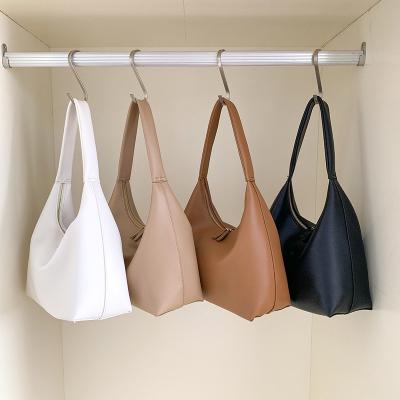 China Folding Women's Shoulder Bag Trend Handbag Low MOQ Mix Models 2024 Spring Fashion for sale