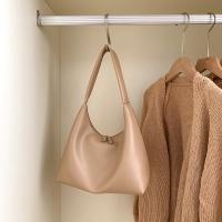China Folding Women's Shoulder Bag Trend Handbag Low MOQ Mix Models 2024 Spring Fashion for sale