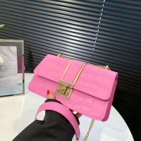 China Designer Handbag for Women All Seasons Zipper Closure Fashion Tote Bag 30x20x10 cm for sale