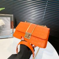 China Designer Handbag for Women All Seasons Zipper Closure Fashion Tote Bag 30x20x10 cm for sale