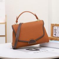 China Polyester Lining Square Bag Soft Leather Fashionable Handbag for Women 25x15x10 cm for sale