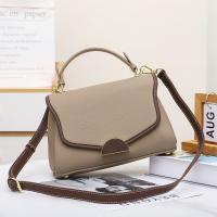 China Polyester Lining Square Bag Soft Leather Fashionable Handbag for Women 25x15x10 cm for sale