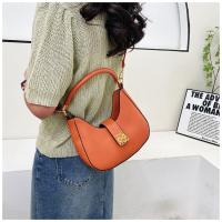 China Lady Plain Handbag with Zipper Lining Fashion Shoulder Bags Underarm Long Strap Purse for sale