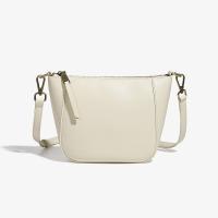 China High End Fashion Simple Shoulder Bag with Custom Logo 20x15cm for sale