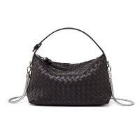 China Genuine Leather Woven Chain Shoulder Messenger Bag for Ladies 30cm x 20cm for sale