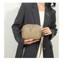 China Genuine Cow Leather Crossbody Shoulder Bag Zipper Closure Casual Daily Use 30x20x10 cm for sale