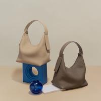 China Genuine Leather Large Messenger Bag for Women Lichee Pattern Soft Shoulder Bag 40x30x10 cm for sale