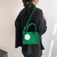 China PU Leather Messenger Bag Crossbody Shoulder Bag with Adjustable Strap 2023 Classic Handbag for sale