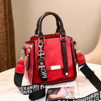 China Custom Logo Small Luxury Hand Bag for Business Performance Daily Use for sale