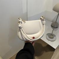 China Solid Color Underarm Bag for Daily Life Convenience 2024 Summer Street Fashion for sale