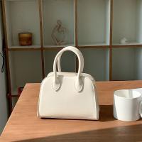 China Classic PU Leather Small Tote Handbag for Women Adjustable Strap Daily Use 2024 for sale