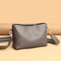 China Genuine Leather Women Sling Shoulder Messenger Bag Wide Strap 30cm Daily Use for sale