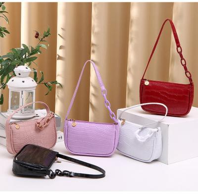 China Korean Alligator Underarm Zipper Bag PU Ladies Shoulder Bag 2024 30x20cm for sale