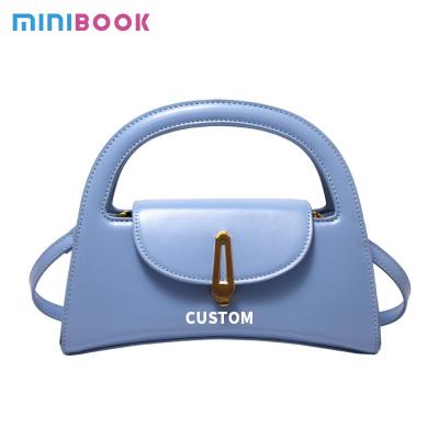 China Korean Style Saddle Handbag for Women Small Square Casual Designer Bag 20cm x 15cm for sale
