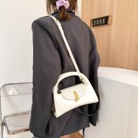 China Korean Style Saddle Handbag for Women Small Square Casual Designer Bag 20cm x 15cm for sale