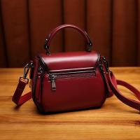 China Retro Women's Small Square Shoulder Crossbody Bag Versatile Handheld 20cm for sale