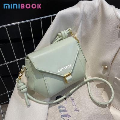 China Mini Women's Messenger Bag with Lock Geometric Design Low MOQ Mix Models 2024 Season for sale