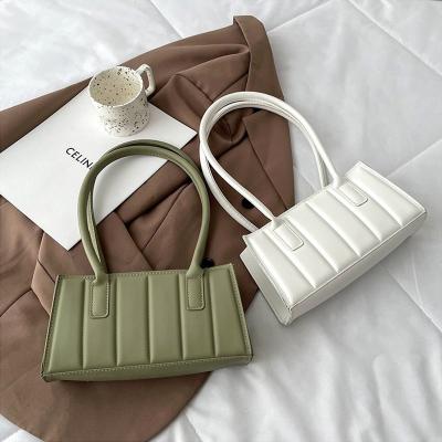China Korean Designer Ladies Shoulder Handbag Simple Striped Pattern Daily Use 30x20cm for sale