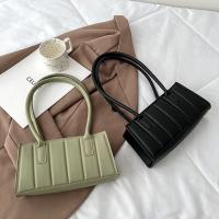 China Korean Designer Ladies Shoulder Handbag Simple Striped Pattern Daily Use 30x20cm for sale