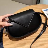 China Small Women Crossbody Bag Chain Shoulder Messenger Bag 20x15x5cm Custom Logo for sale