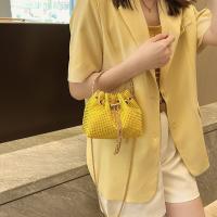 China Rhinestone Lady Evening Bag with Metal Handle Crossbody Design 25cm for sale