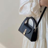 China Single Handle PU Leather Tote Purse for Women Elegant Half Moon Bag 30cm for sale