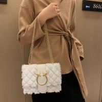 China OEM Luxury Mini Shoulder Messenger Bag Plush Small Square Handbag 2024 for sale