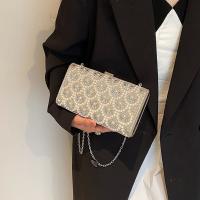 China Light Lady Pearl Chain Bag Zipper Closure Women Handbag Daily Use Custom Logo OEM for sale