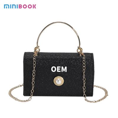 China Small Square Chain Shoulder Bag 2024 Textured Metal Handbag for Women Daily Use for sale