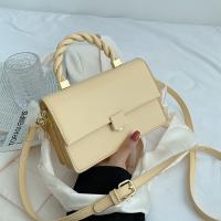 China Women's Genuine Leather Messenger Bag Low MOQ Mix Models Custom Logo OEM for sale