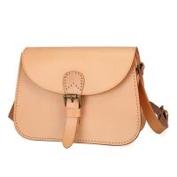 China Handcrafted Vegetable Tanned Cowhide Saddle Bag for Women Top Layer Leather Daily Use for sale