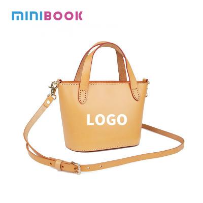 China Top Layer Vegetable Tanned Cowhide Shoulder Crossbody Saddle Bag 25x18x8cm for sale