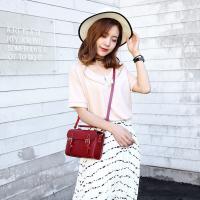 China Polyester Lined Retro Cowhide Crossbody Bag First Layer Vegetable Tanned Leather 30cm for sale