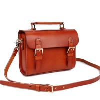 China Polyester Lined Retro Cowhide Crossbody Bag First Layer Vegetable Tanned Leather 30cm for sale