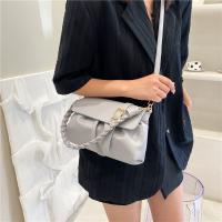 China Fashion Weave Crossbody Leather Chain Bag for Women High Quality 120cm Strap for sale