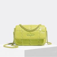 China PU Niche Design Chain Bag Women Fashion Single Shoulder Crossbody Bag Small Fragrance 20cm for sale