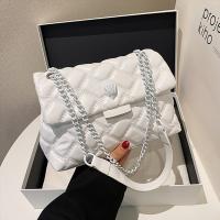 China Designer Rhombus Chain Crossbody Bag PU Leather Shoulder Handbag 25cm x 15cm for sale