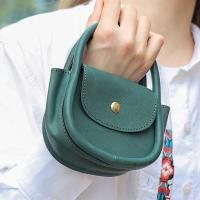 China First Layer Cowhide Single Shoulder Lipstick Bag Zipper Closure Street Fashion for sale