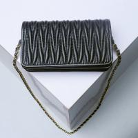 China Genuine Leather Sheepskin Pleated Chain Crossbody Bag Low MOQ Mix Models for Women for sale