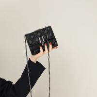 China Genuine Leather Crossbody Bag for Women Mini Square Chain Bag 2024 Summer for sale