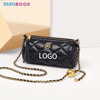China Fashion Young Girls Leather Handbags with Chain Purse Low MOQ Mix Models 2024 for sale