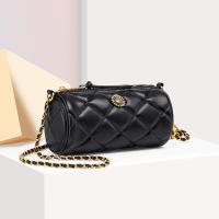 China Fashion Young Girls Leather Handbags with Chain Purse Low MOQ Mix Models 2024 for sale