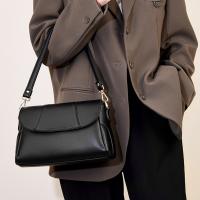 China Custom Logo Vegan PU Leather Lady Purse with Zipper Closure Fashion Handbag for Daily Use for sale