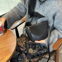 China Genuine Cow Leather Large Capacity Crossbody Bag for Women Shoulder Handbag 30x20x10 cm for sale