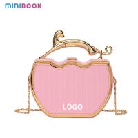 China Fashionable Metal Chain Evening Bags for Women Party Attire Low MOQ Mix Models for sale