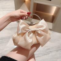 China Custom Silk Satin Clutch Bag for Women Dinner Dress Formal Occasions Low MOQ Sample for sale