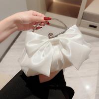 China Custom Silk Satin Clutch Bag for Women Dinner Dress Formal Occasions Low MOQ Sample for sale